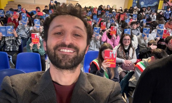 Alle medie di Venegono una lezione di legalità con lo scrittore Dario Levantino - Prima Saronno